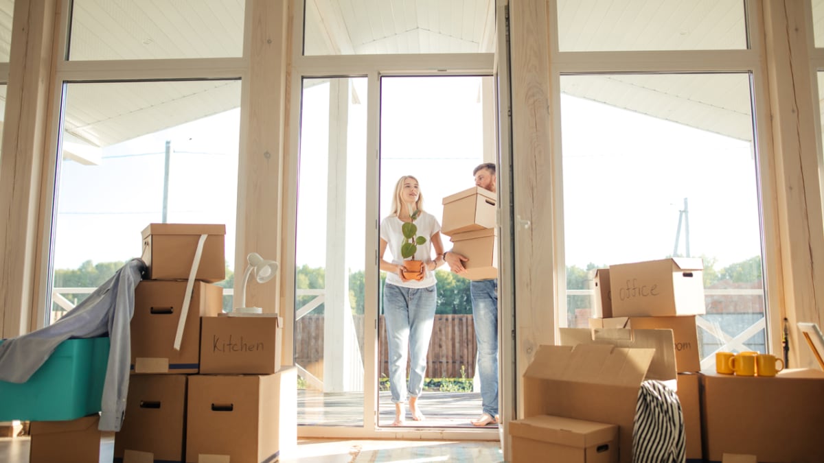 Moving overseas? How choosing the right removal firm can save you time ...