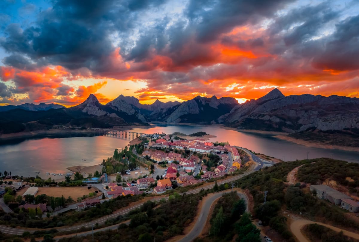 Spanish towns paying you to move there - Your Overseas Home